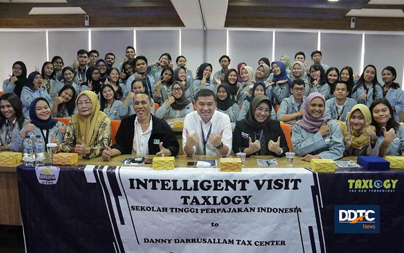 Mahasiswa Sekolah Tinggi Perpajakan Indonesia Sambangi Menara DDTC